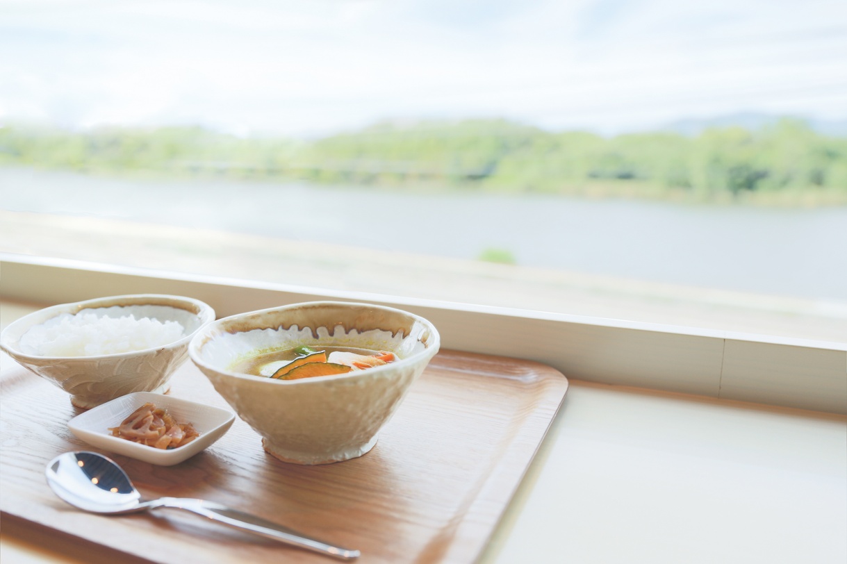 〈制作実績〉OJAS CAFE様 | ウェブマガジン カミナリ | 鳥取県米子市のホームページ制作・広告代理店・デザイン